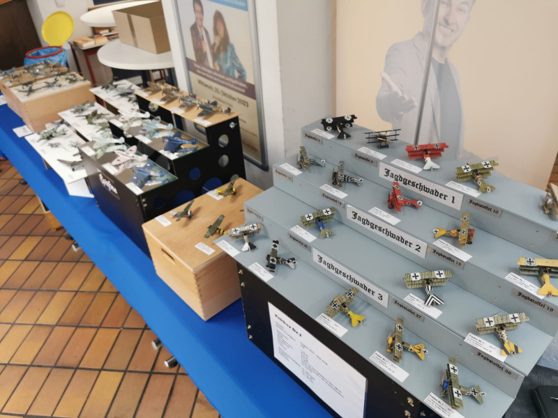 Ausstellung des 1. PMC Köln am 19. August 2023 - Teil 1, Heißes Event im kühlen Advent ...