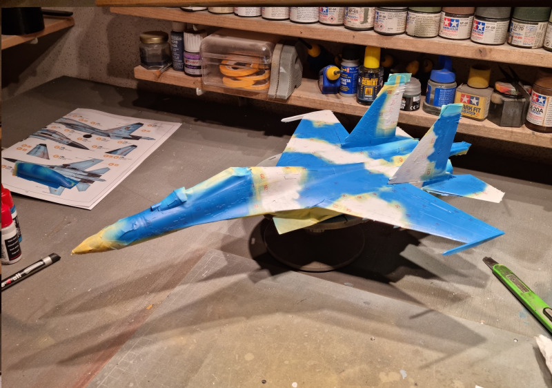 Suchoi Su-27 UB, Kitty Hawk 1:48 von Michael Wittmann