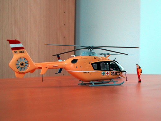 Eurocopter EC-135, Revell 1:72 von Daniel Brenter