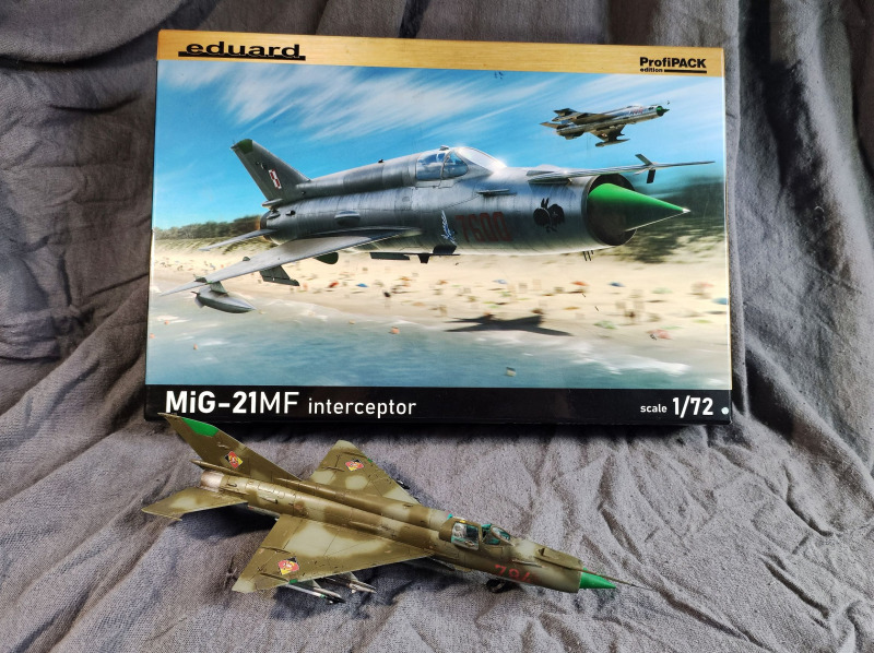 Mikoyan-Gurevich MiG-21MF, Eduard 1:72 von Andy Hartung