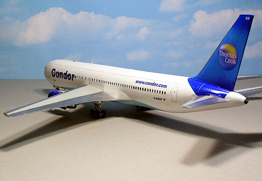 Boeing 767-300 ER, Doyusha 1:100 von Michael Leuchtenberger
