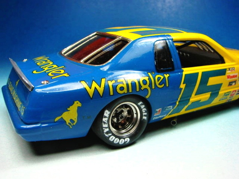 Ford Thunderbird, Monogram 1:24 von Thomas Lutz