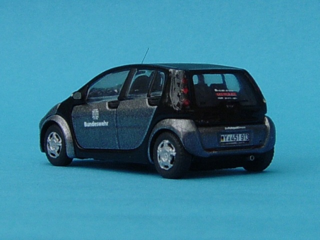 Smart Forfour, Ferrero 1:72 von Steven Draht