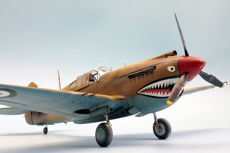 Curtiss P-40B Tomahawk IIB, Trumpeter 1:32 von Roland Sachsenhofer
