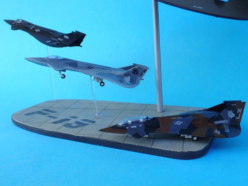 Lockheed F-19 Stealth Fighter, Revell 1:144 von Thomas Brückelt