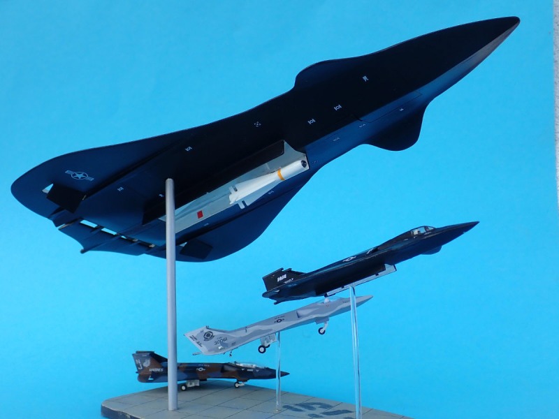 Lockheed F-19 Stealth Fighter, Revell 1:144 von Thomas Brückelt