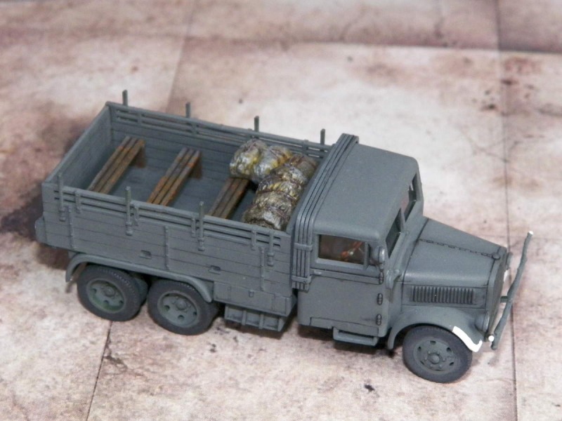 Praga RV, First to Fight 1:72 von Enrico Friedel-Treptow