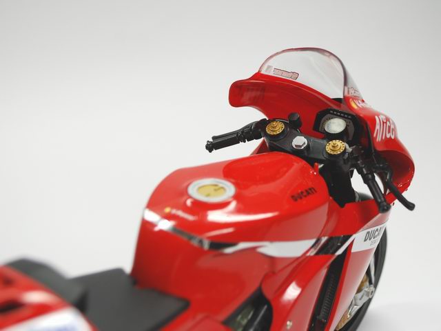 Ducati Desmosedici GP8 2008, Italeri 1:9 von Markus Berger