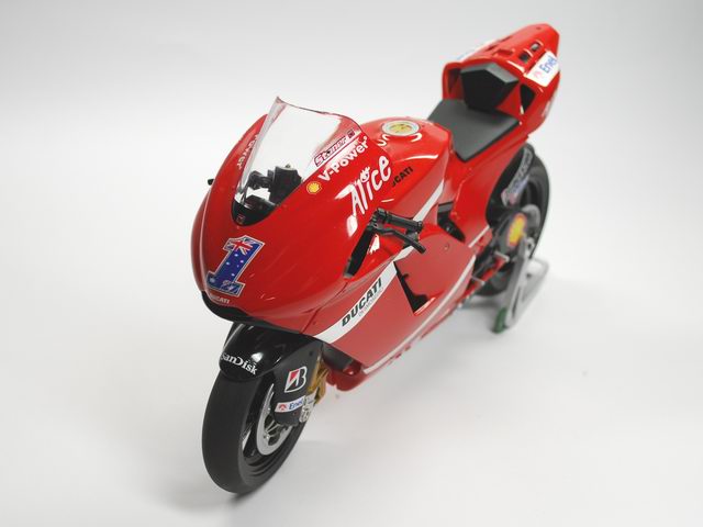 Ducati Desmosedici GP8 2008, Italeri 1:9 von Markus Berger