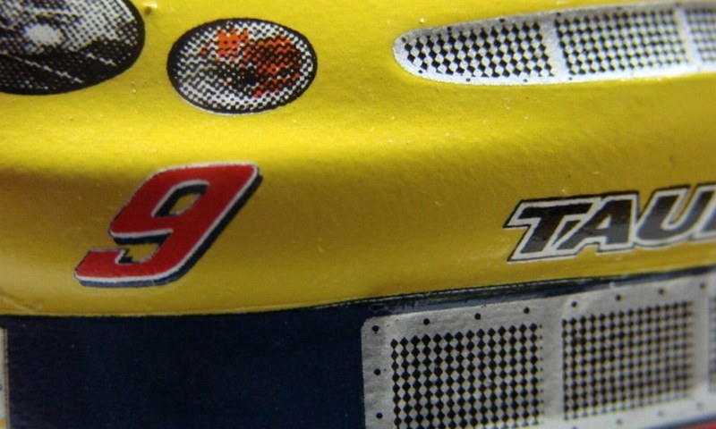 1998 Ford Taurus, Monogram 1:24 von Thomas Lutz