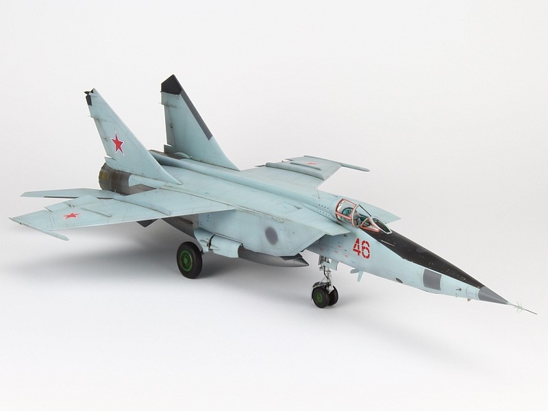 MiG-25 RBT, Revell 1:48 von Alex Grivonev