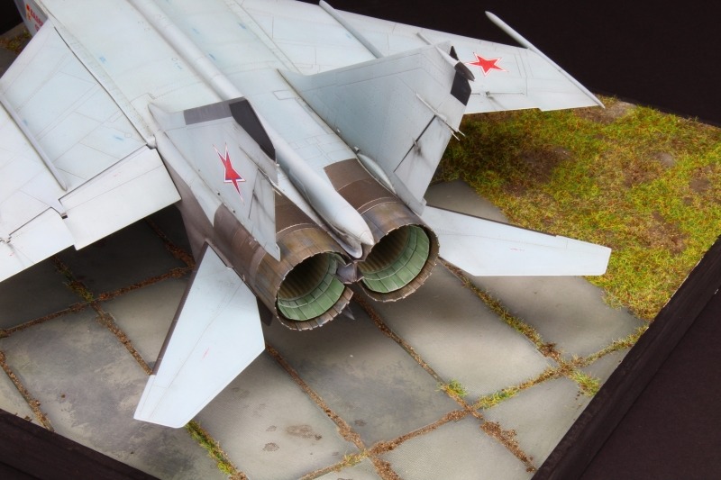 MiG-25 RBT, Revell 1:48 von Alex Grivonev