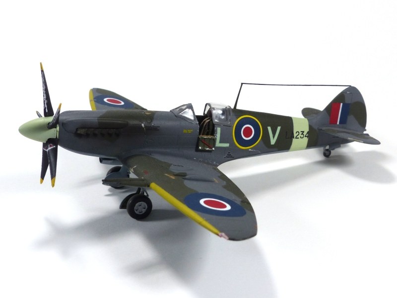 Supermarine Spitfire Mk 21, Special Hobby 1:72 von Lukas Kanczik
