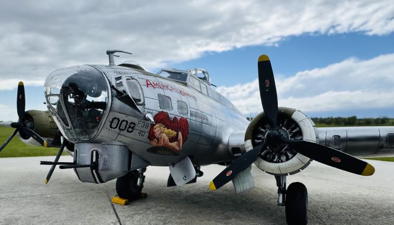 Boeing B-17G Flying Fortress, HK-Models 1:48 von Rod Bettencourt