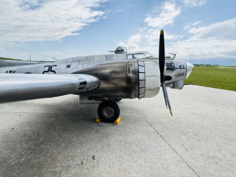 Boeing B-17G Flying Fortress, HK-Models 1:48 von Rod Bettencourt