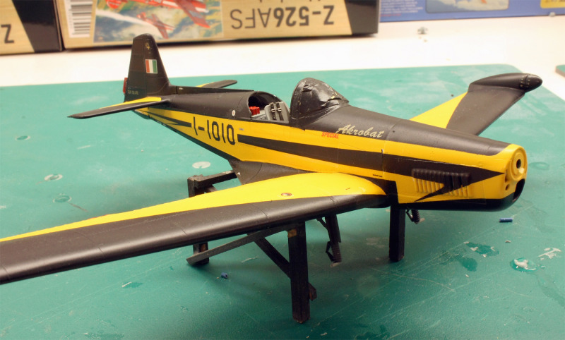 Zlin Z-256AFS Akrobat, Eduard 1:48 von Roland Sachsenhofer