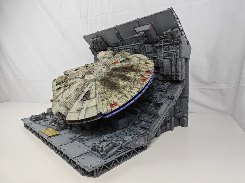 YT-1300 Millennium Falcon, Bandai 1:72 von Jörg Schäfer