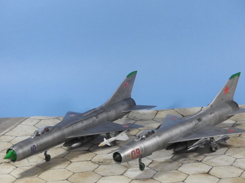 Suchoi Su-11, Trumpeter 1:48 von Andreas Hermanns