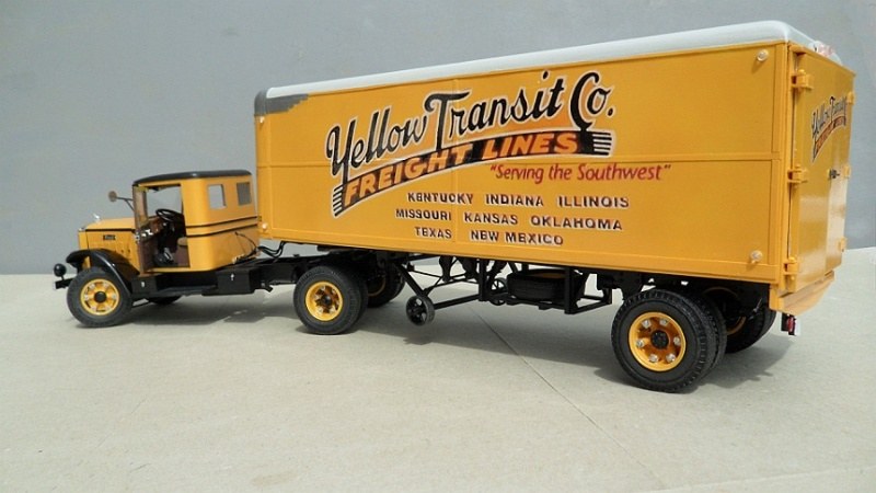 1932 Mack BM, Eigenbau 1:24 von John Haas