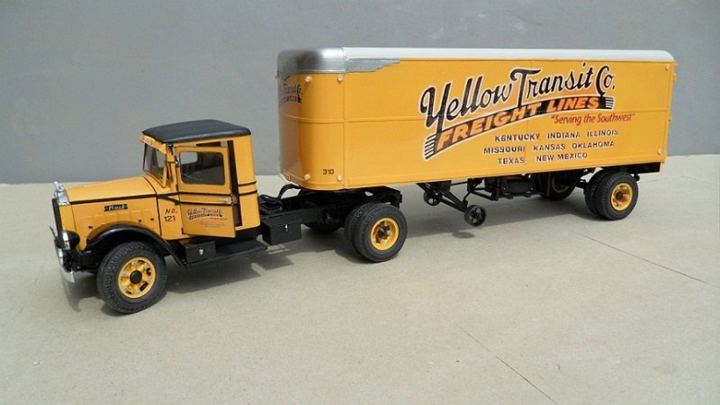 1932 Mack BM, Eigenbau 1:24 von John Haas