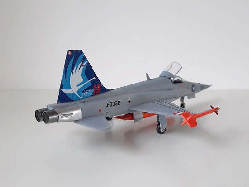 Northrop F-5E Tiger II, Italeri 1:72 von Rolf Ehrat