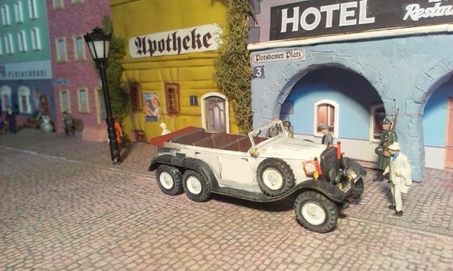 Mercedes-Benz G4/W31, Hasegawa 1:72 von Theo Peter