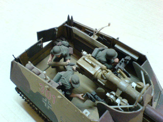 Sd.Kfz. 164 Nashorn, Dragon 1:35 von Gábor Mócsy