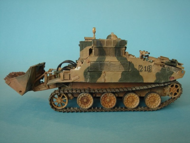 FV180 Combat Engineer Tractor, Accurate Armour 1:35 von Markus Schwery