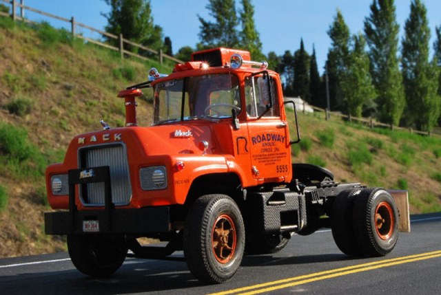 Mack DM 600, AMT/Ertl 1:25 von Jaume Campreciós