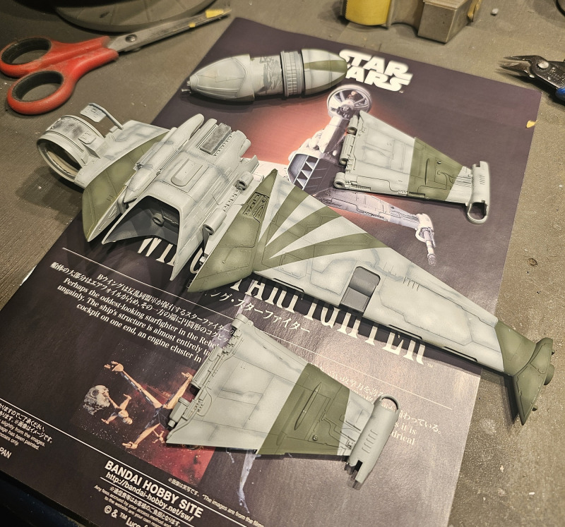A/SF-01 B-Wing Assault Starfighter, Bandai 1:72 von Michael Wittmann
