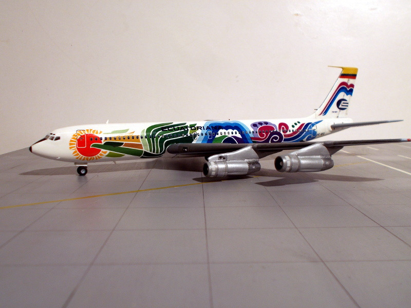 Boeing 707-321B „Sunbird“, Minicraft Model Kits 1:144 von Jürgen Baumgart