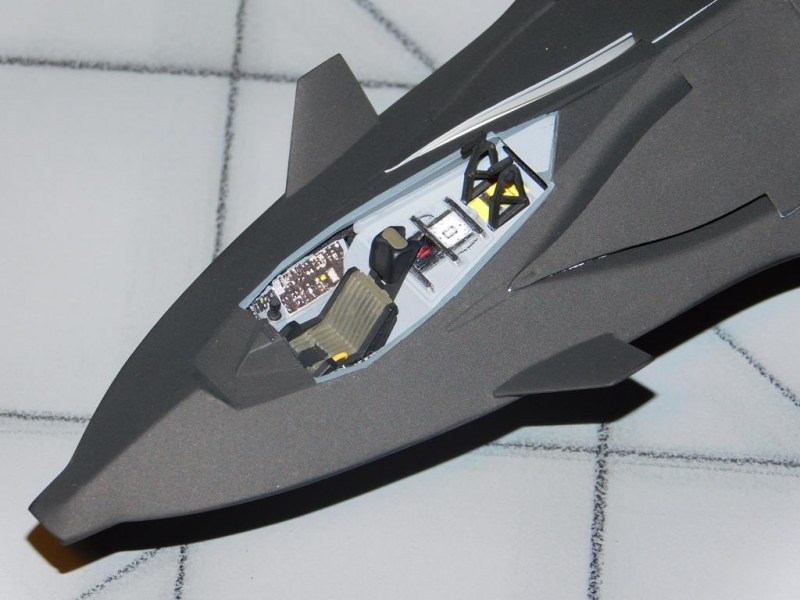 Lockheed F-19 Stealth Strike Fighter, Italeri 1:72 von Oliver Zwiener