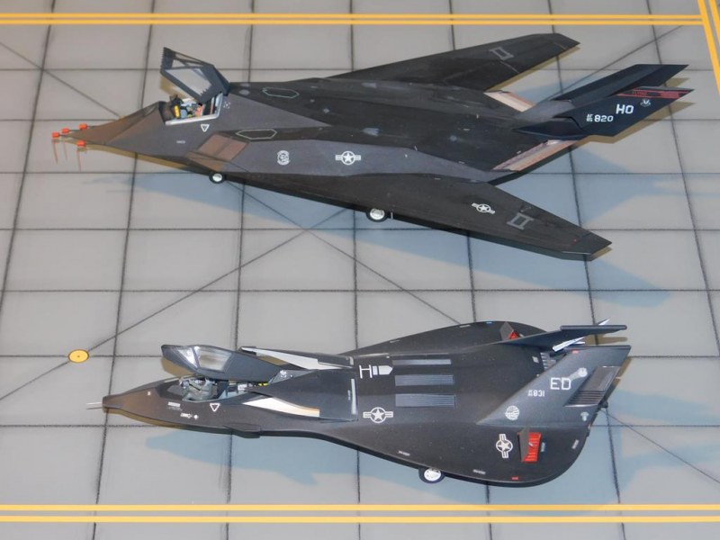 Lockheed F-19 Stealth Strike Fighter, Italeri 1:72 von Oliver Zwiener