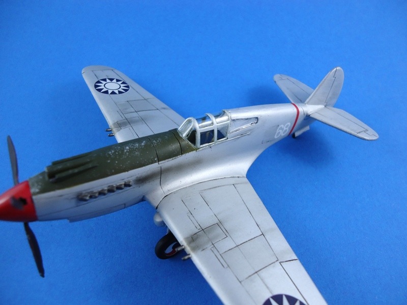 Curtiss P-40B Warhawk, Academy 1:72 von Manuel Leyva