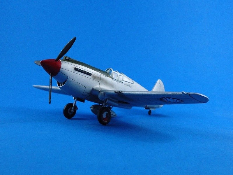 Curtiss P-40B Warhawk, Academy 1:72 von Manuel Leyva