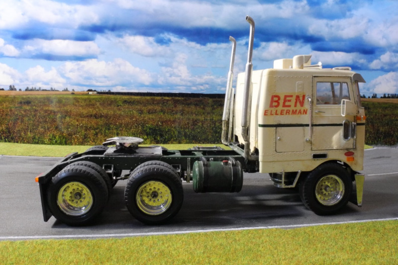 Peterbilt 352, AMT 1:25 von Johannes Wipauer