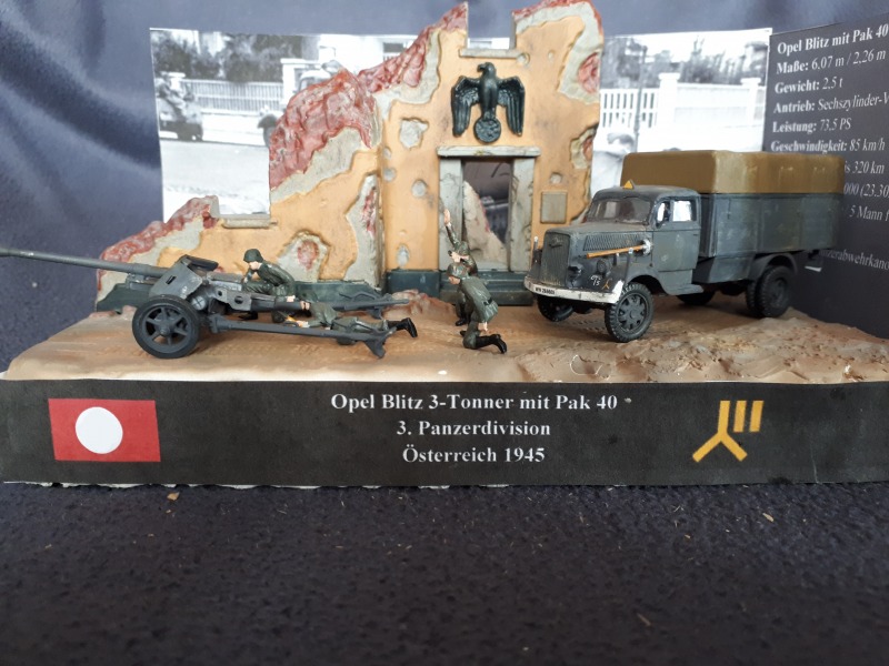 Opel Blitz 3 Tonner mit PaK 40, Airfix 1:76 von Andy Hartung