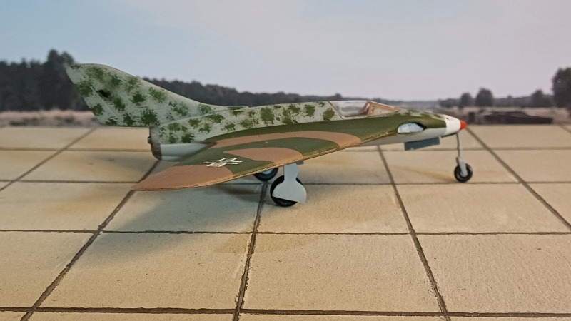 Messerschmitt P.1111, PM Modell 1:72 von Peter Lindner