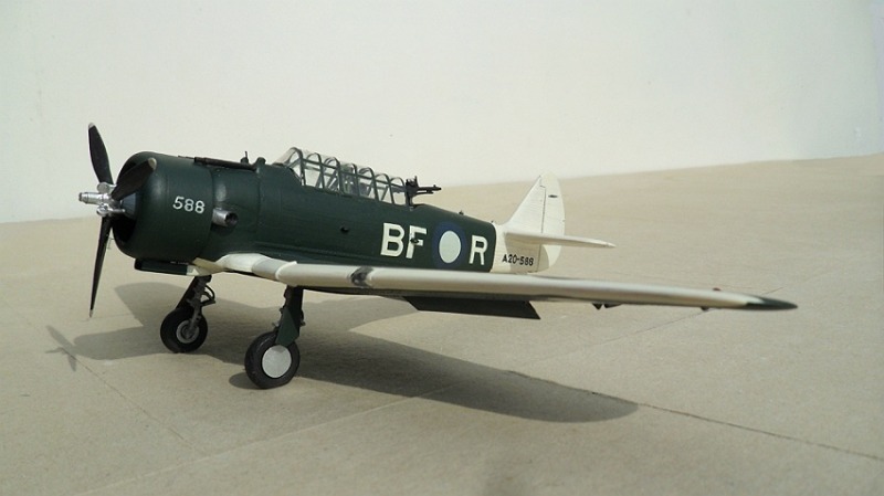 CAC CA-9 Wirraway, Monogram 1:48 von John Haas