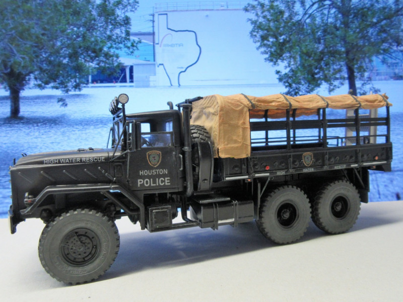 Houston Police High Water Rescue Truck, Italeri 1:35 von Carsten Görnhardt