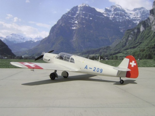 Messerschmitt Bf 108 B Taifun A-209, Eduard 1:48 von Helmut Dominik