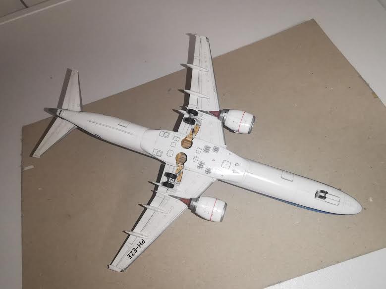 Embraer E190, Revell 1:144 von Patrick Kirchesch
