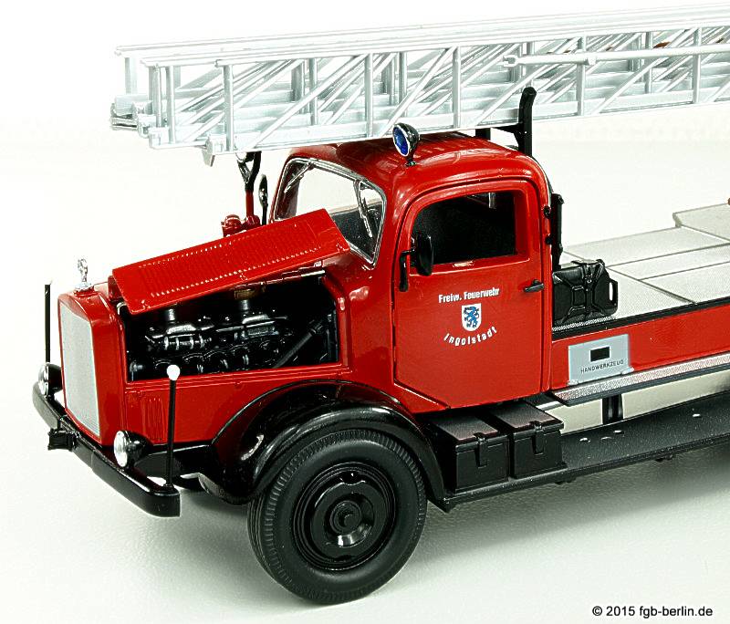 Mercedes-Benz L4500 R Maultier, MEBA 1:25 von Günter Schmitt