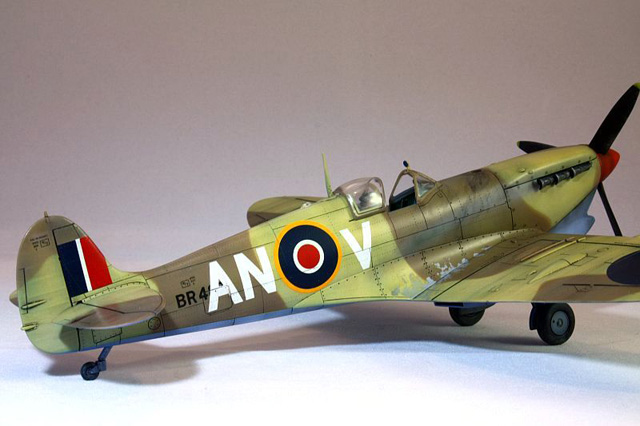 Supermarine Spitfire Mk.Vb Trop, Tamiya 1:48 von Artur Oslizlo