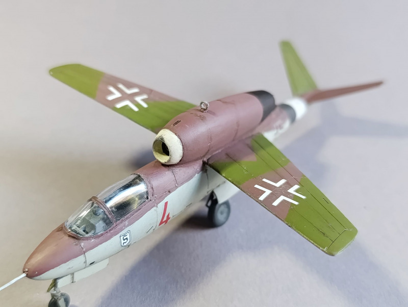 Heinkel He 162D, AZ model 1:72 von Andy Hartung
