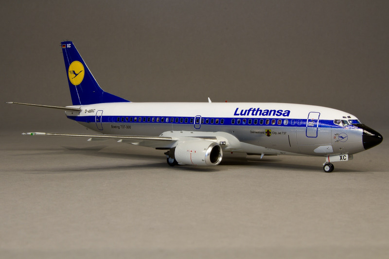 Boeing 737-300, Skyline Models 1:144 von Marco Coldewey
