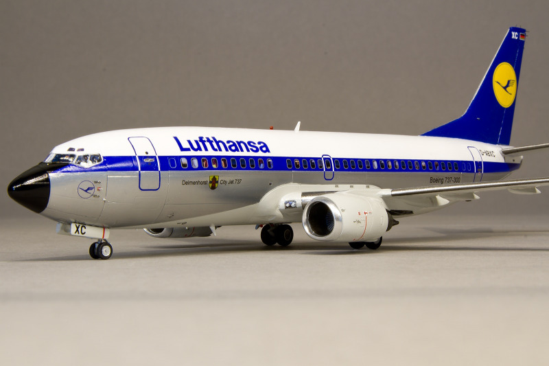 Boeing 737-300, Skyline Models 1:144 von Marco Coldewey