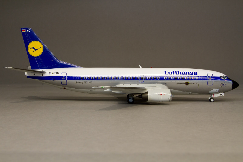 Boeing 737-300, Skyline Models 1:144 von Marco Coldewey