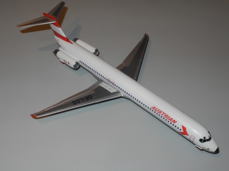 McDonnell Douglas MD-81, Minicraft Model Kits 1:144 von Johannes Wipauer