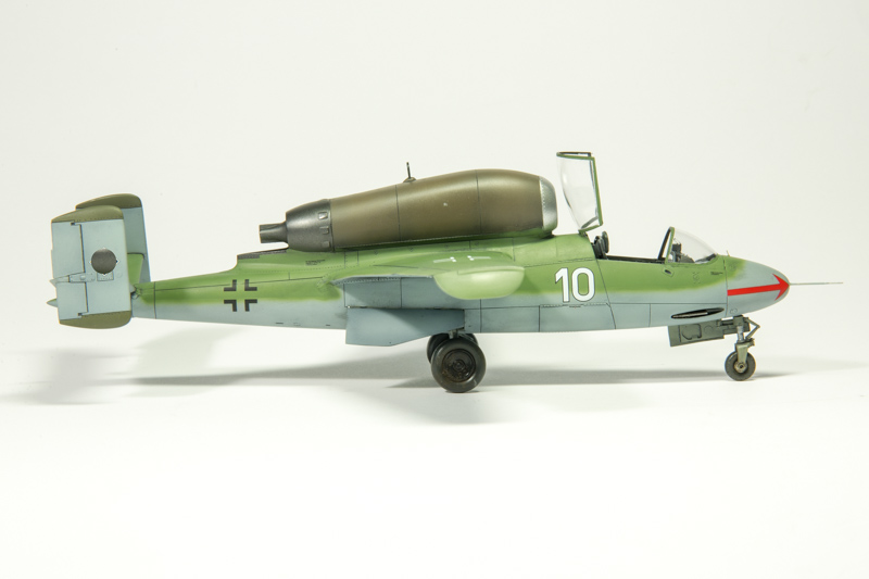 Heinkel He 162 A-2 Volksjäger, Tamiya 1:48 von Max Hauswald